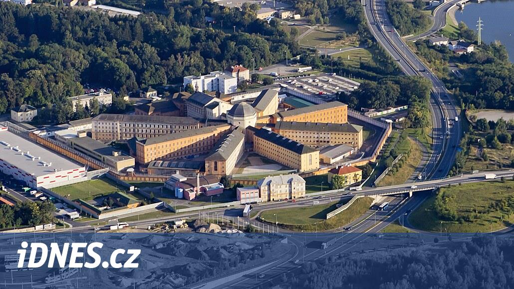 Česko jako království pervitinu. Netflix představil Bory v sérii o ...