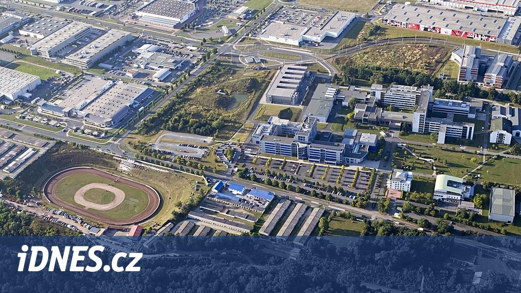 Plzeňská univerzita má 127 studentů z Ruska, nové žádosti řeší ...