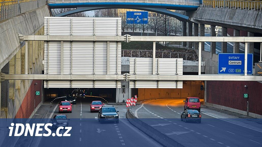 Královopolský tunel má po 13 letech kolaudaci, dosud se jezdilo na ...