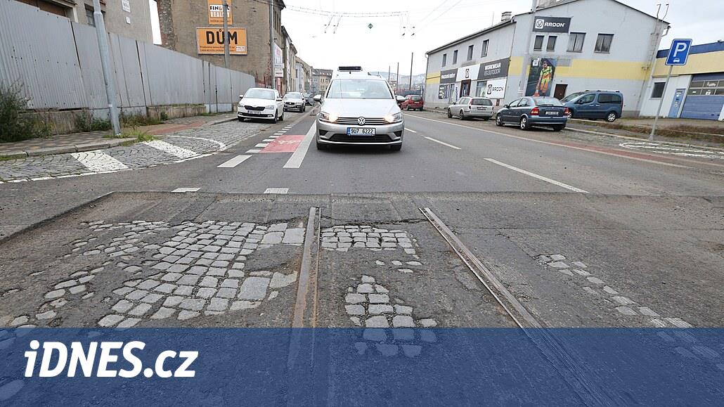 Koleje i dávná pohřebiště. Stavební práce u Ústí odkryly historické ...