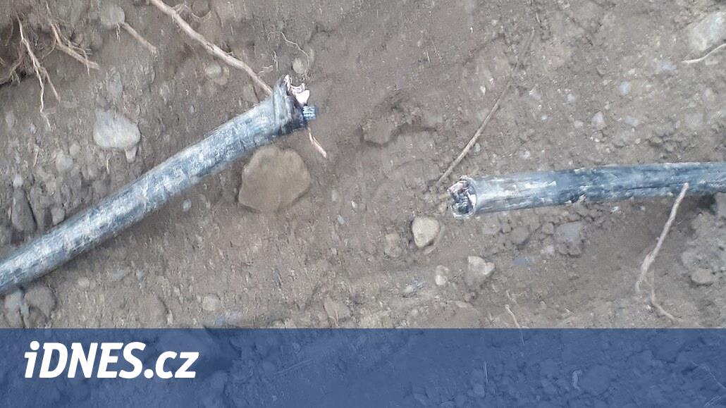 Překopnutý elektrický kabel odpojil na několik hodin tisíce odběratelů ...