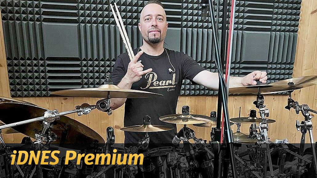 Z kulturáků na obří festivaly. Brněnský metalista udělal kariéru díky ...