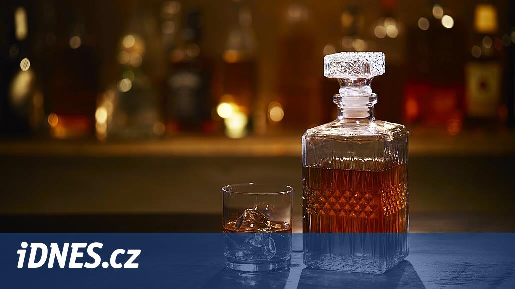 Robotickým nosem proti padělané whisky. Umělý degustátor ji vyčenichá ...