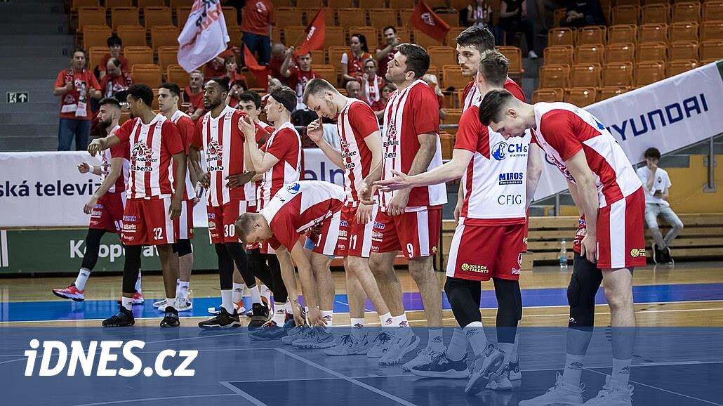 Basketbalisté Pardubic najeli do přípravy před ligou. A vábí pivota - iDNES.cz