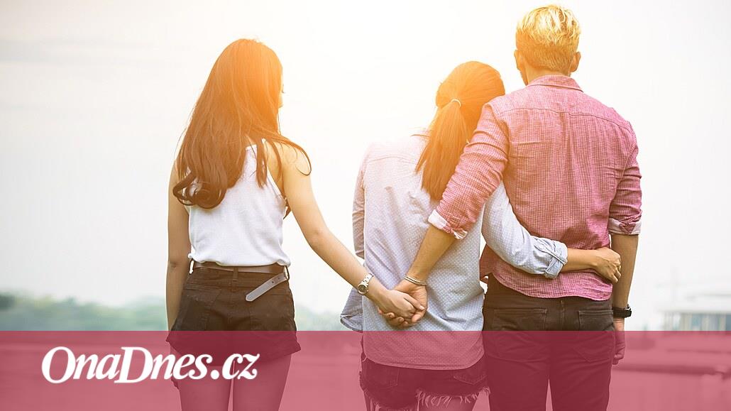 Vztahovým trojúhelníkem se chlubí muži s chatrným sebevědomím - iDNES.cz
