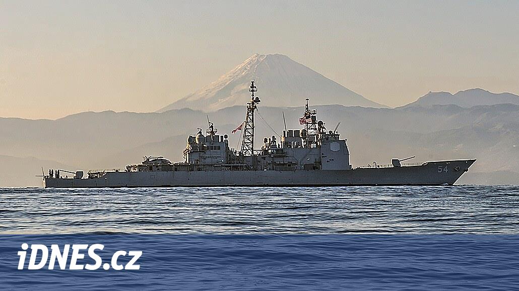 Tchajwanským průlivem propluly lodě USA a Kanady, čínské síly v pohotovosti - iDNES.cz