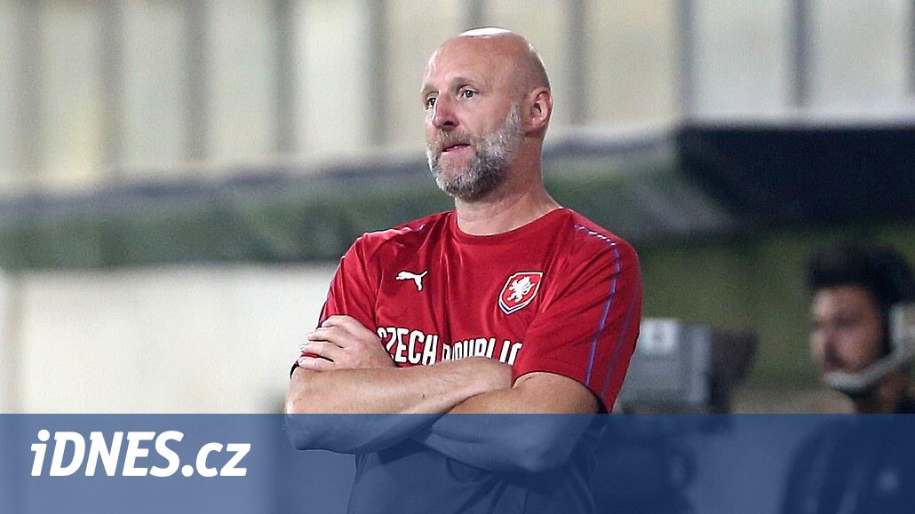 Rada prodloužil trenérskou smlouvu u ženské fotbalové reprezentace ...