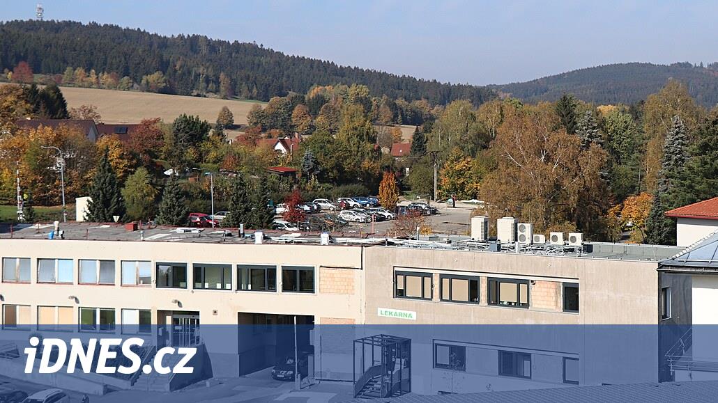Vstup do nemocnice dokončí jiná firma, původní rozdělanou zakázku vzdala - iDNES.cz