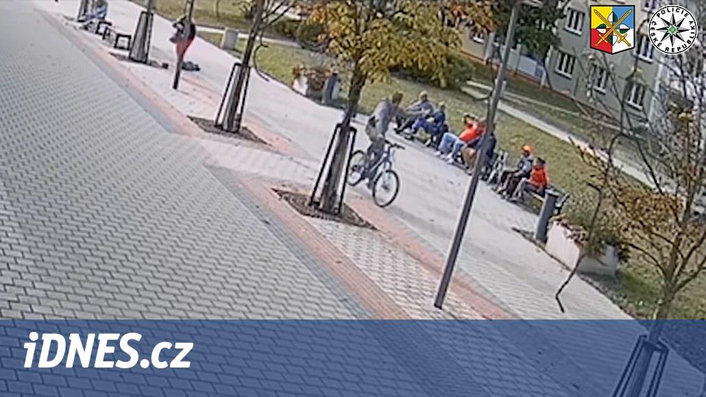 Srazil malého chlapce a ujel, policie hledá bezohledného cyklistu ...