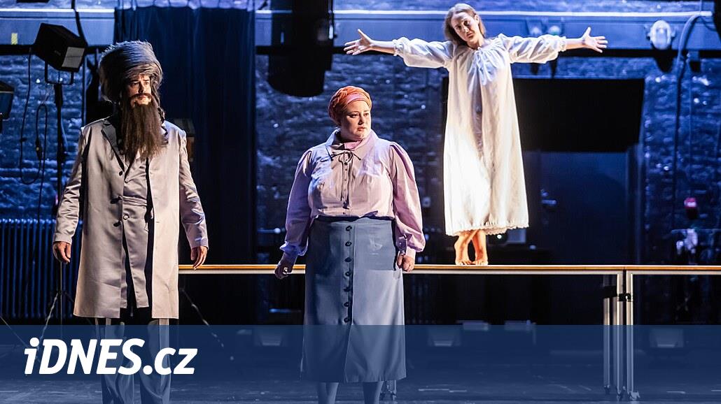 Židovská komunita v Bronxu, na divadle stojí talent proti ortodoxní ...