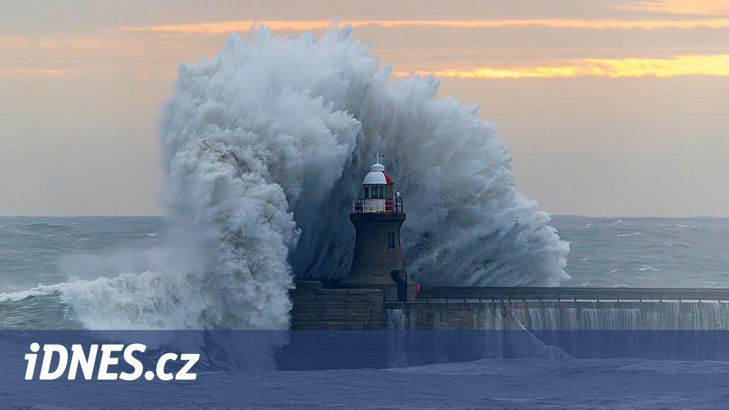 Trajekty stojí, staví se bariéry. Sever Evropy mohou postihnout ničivé ...