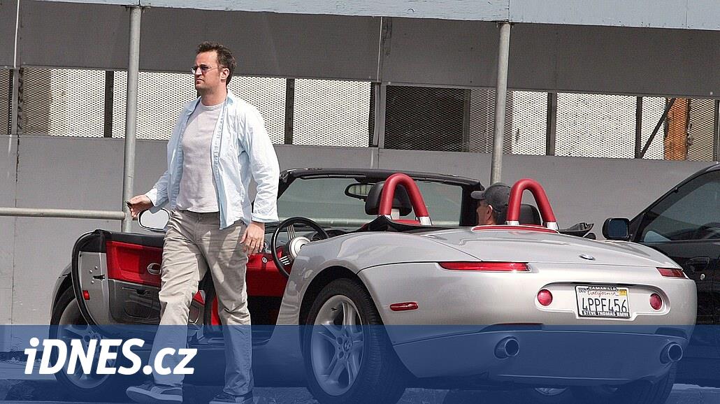 Chandlerova garáž plná kabrioletů. Matthew Perry měl labužnický vkus na ...