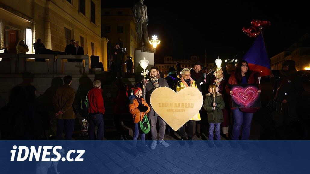 Česko si připomnělo dvanácté výročí úmrtí Václava Havla, pietu zakončil ...