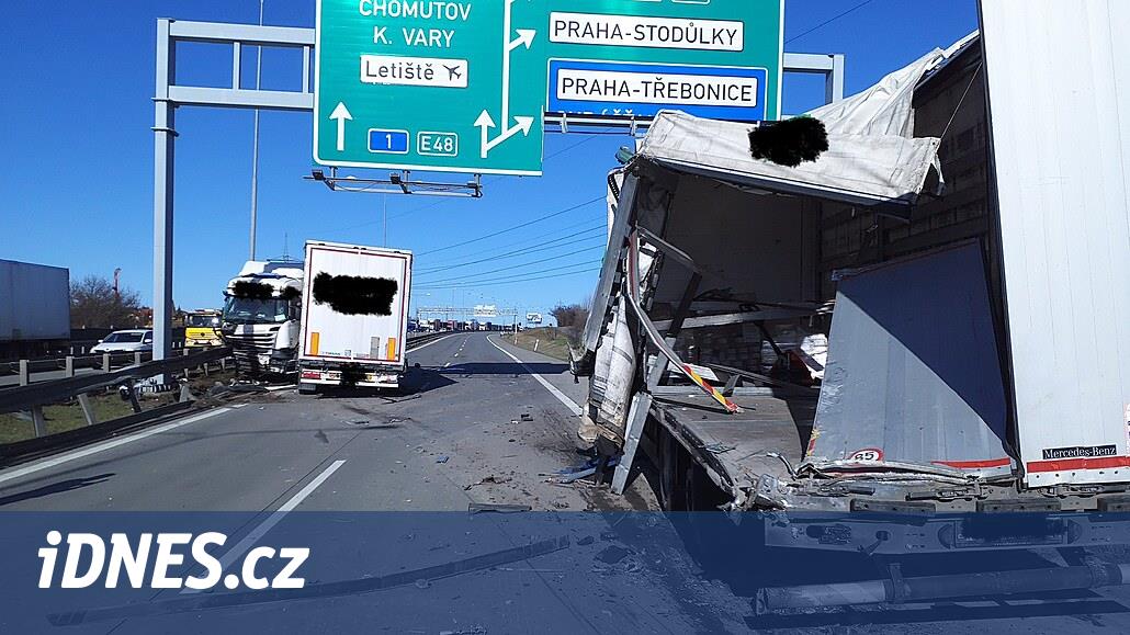 Pražský okruh ochromila na sedm hodin nehoda kamionů s osobním autem ...