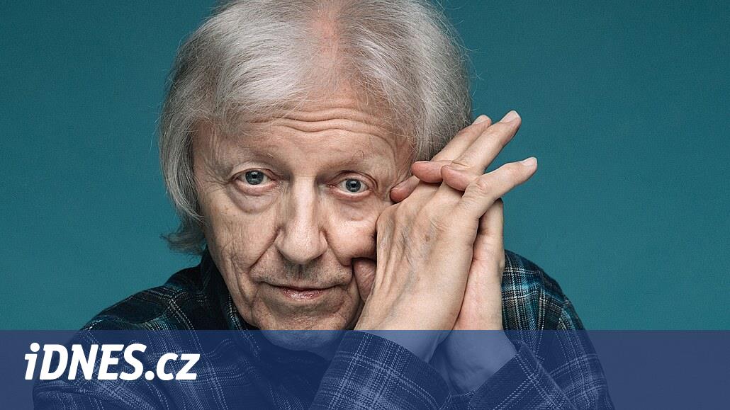 Václav Neckář si zvrtnul kotník, skončil v Kladrubech - iDNES.cz