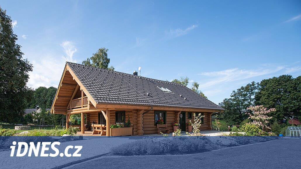 Ze snu o malé chatce je masivní srub u Dobré Vody. Božský klid rozhodl ...