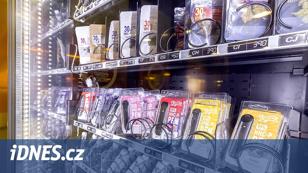 Policie prověřuje otravu žáků základní školy, měli se předávkovat ...
