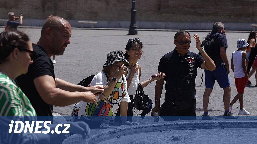 Svět sevřela vedra. Jih Evropy sužuje Kerberos, přijde ještě žhavější ...