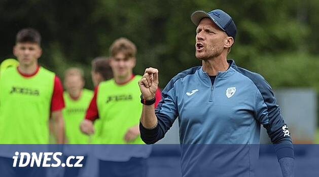 Na duel proti Radovi se těším, vyhlíží pardubický kouč Kováč - iDNES.cz