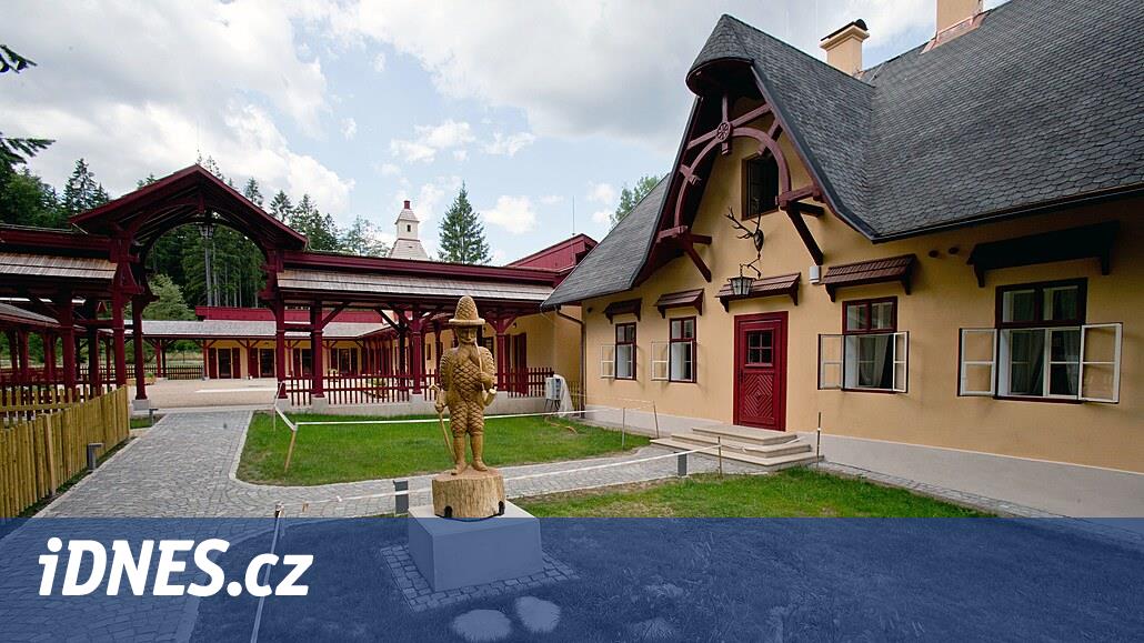 U Tří trubek se otevírá brána do Brd, samotný zámeček zůstane ještě ...