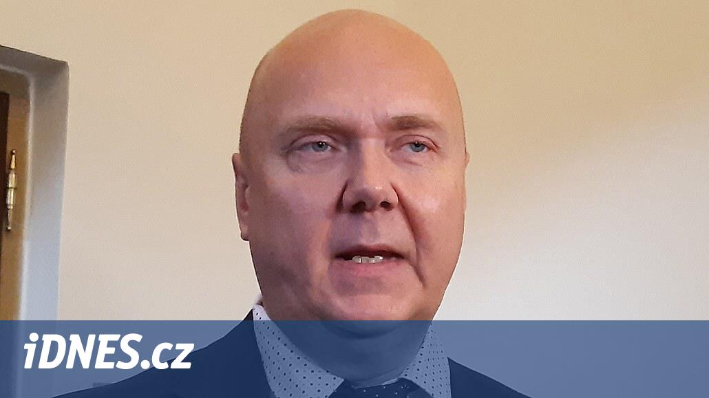 Ředitelem GIBS by se měl stát náměstek Hendrych, návrh projednali poslanci - iDNES.cz