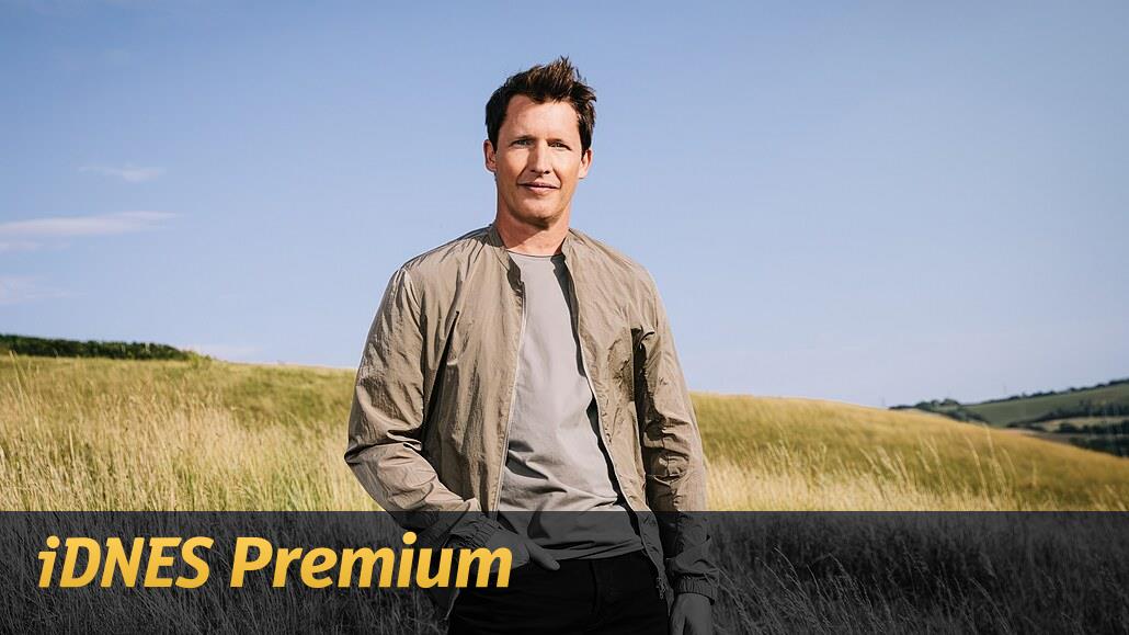 Hvězdný James Blunt se vrací do Prahy. Přednostní nákup do Forum Karlín ...