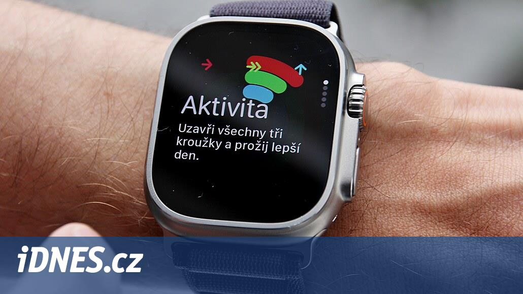 Apple drtí český trh s chytrými hodinkami. Globálně však jeho podíl klesá - iDNES.cz