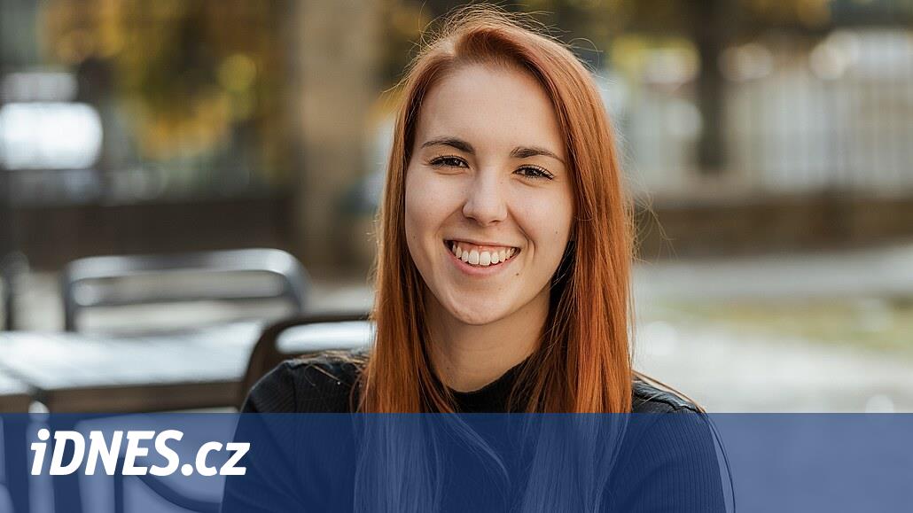 Novou mluvčí vlády se stane Ješátková, Smolka bude řídit komunikační ...