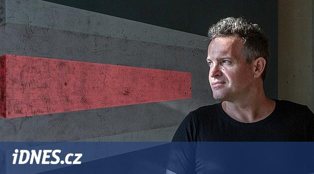 Martin Feri: obrazy, které vznikají korozí - iDNES.cz