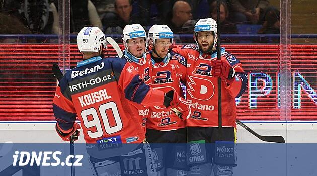 Pardubický Zbořil: Hlavně, že brácha nedal gól, když jsem byl na ledě ...