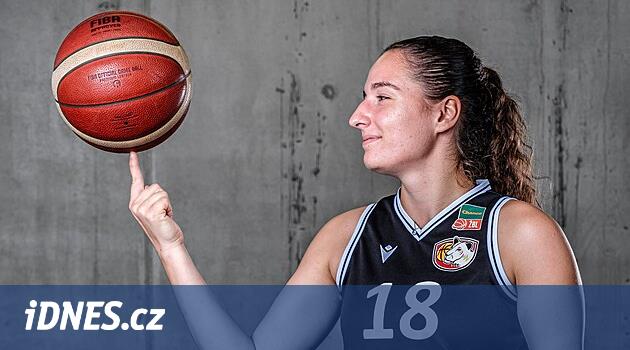 Hálová se blýskla proti nováčkovi a Hradec poskočil na druhé místo za ...