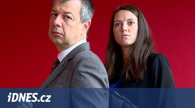 Soud potrestal exnáměstkyni ministerstva obrany za podivný nákup mobilů ...