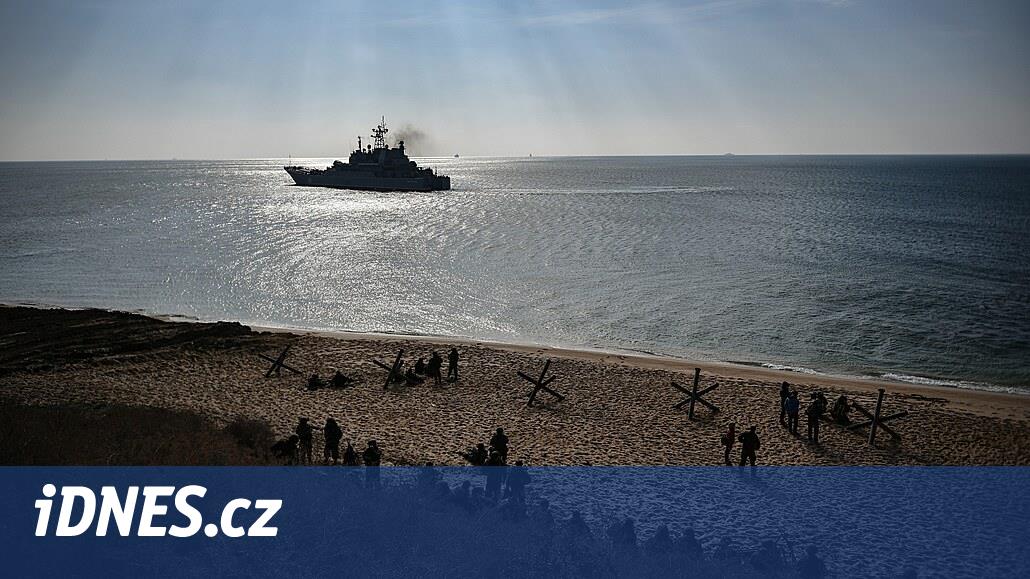 „Asi něco tuší.“ Rusko stáhlo všechny lodi z Azovského moře, tvrdí ...