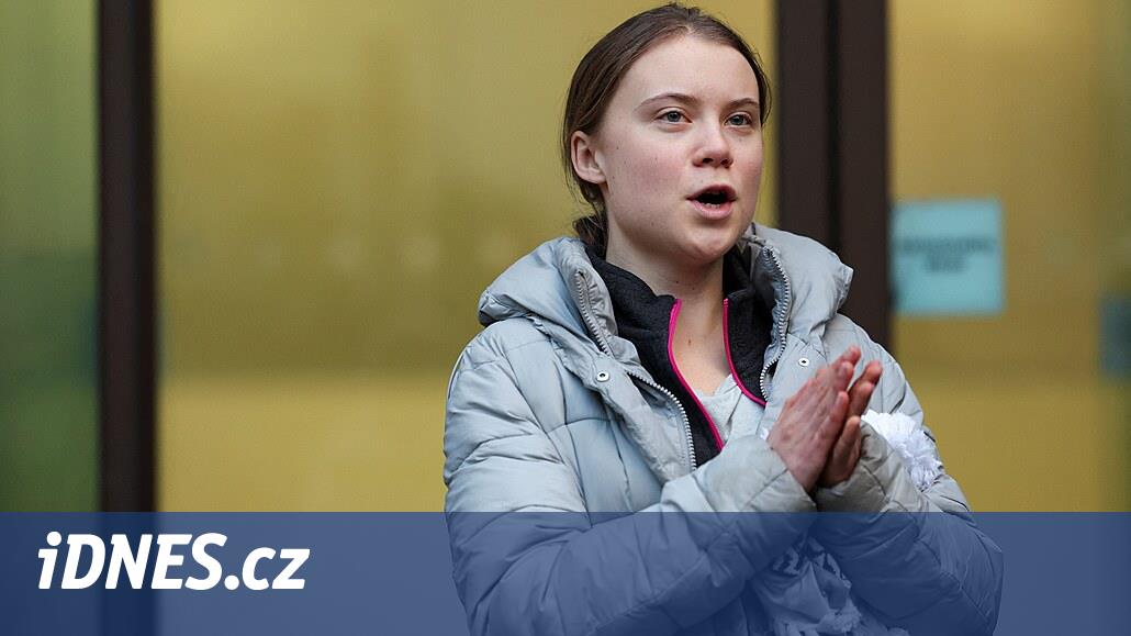 Policie jednala nejasně, až nezákonně. Soud zprostil Thunbergovou obvinění - iDNES.cz