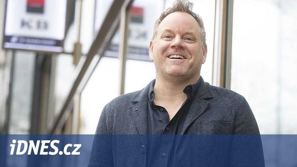 Cameron Hughes je tváří české banky - iDNES.cz