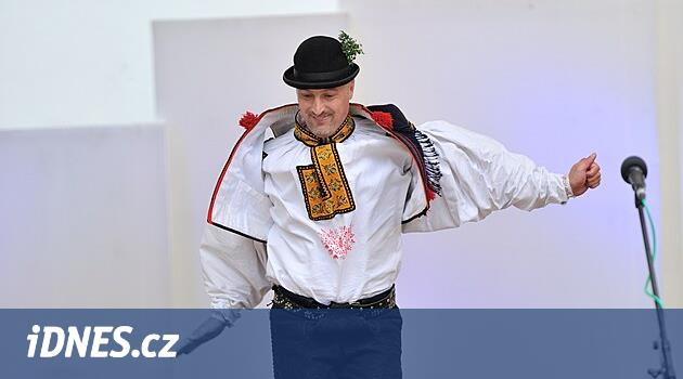 Se svou ženou jedu už jen čistý folklor, hlásí král slováckého verbuňku ...