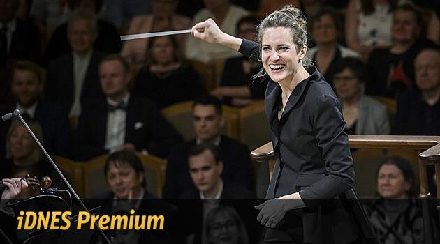 Alena Hron: Bylo na čase, říká první šéfdirigentka v Česku - iDNES.cz