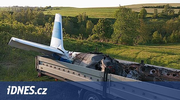 Na Jihlavsku spadlo malé letadlo. Pilot na místě zahynul, škoda činí ...