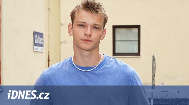 Herec Tomas Sean Pšenička přestal pít alkohol - iDNES.cz