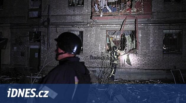 Rusové při útoku na Záporoží zranili nejméně šestnáct lidí, včetně ...