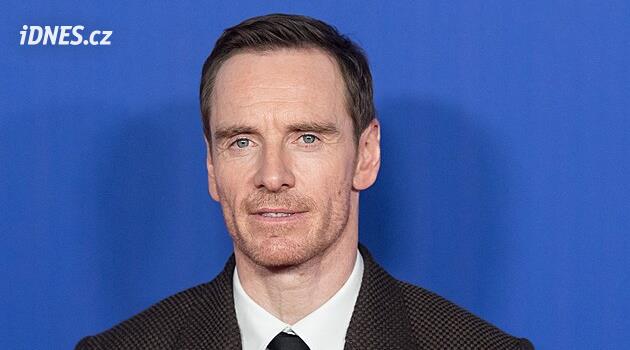 Michael Fassbender si na Netflixu zahraje Kennedyho - iDNES.cz