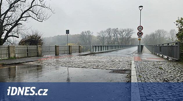Mělník trápí nepovedené silnice, město řeší nápravu - iDNES.cz