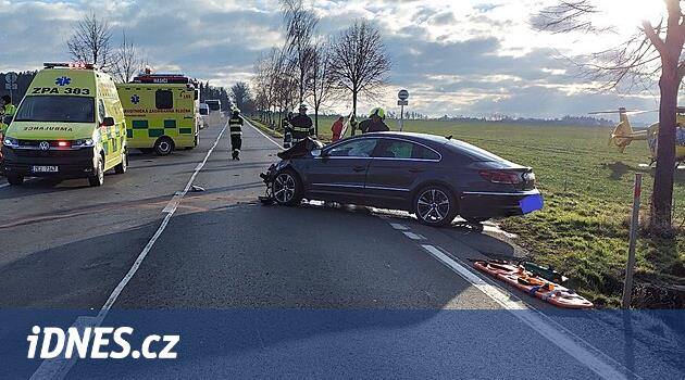 Tři lidé zemřeli při nehodě u Litomyšle - iDNES.cz