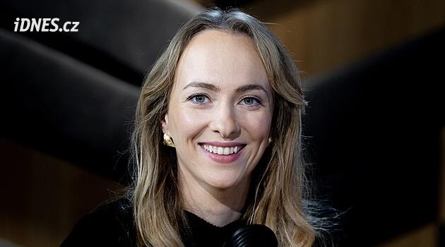 Elizaveta Maximová o nevhodných dotazech i filmu Máma - iDNES.cz