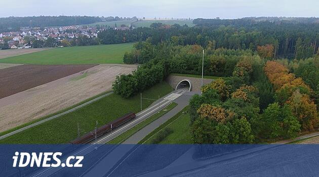 Stavbu trati se dvěma tunely z Nemanic do Ševětína může stopnout málo ...