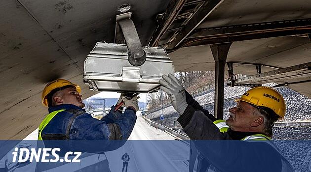 Tunely na D8 v Ústeckém kraji jsou kvůli opravě zavřené - iDNES.cz