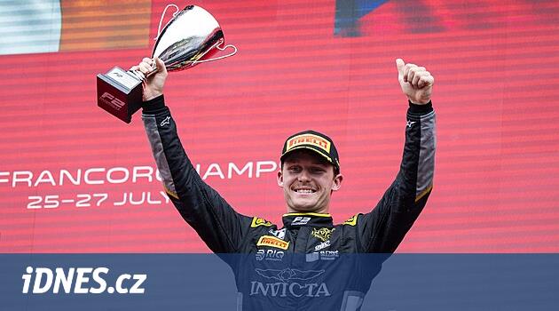 Roman Staněk zvítězil ve Velké ceně Belgie formule 2 - iDNES.cz