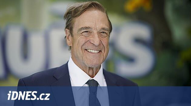 Herec John Goodman zhubl 90 kilogramů - iDNES.cz