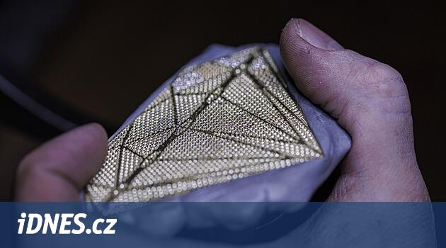Reportáž: Jak se tvoří milionový šperk pro soutěž iDNES.cz - iDNES.cz