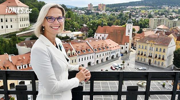 Zuzana Mrázová, dříve Schwarz Bařtipánová, ministryně pro místní rozvoj ...
